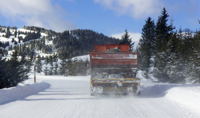 How To Remove Snow From Your Vehicle | O'Connor Acciani & Levy
